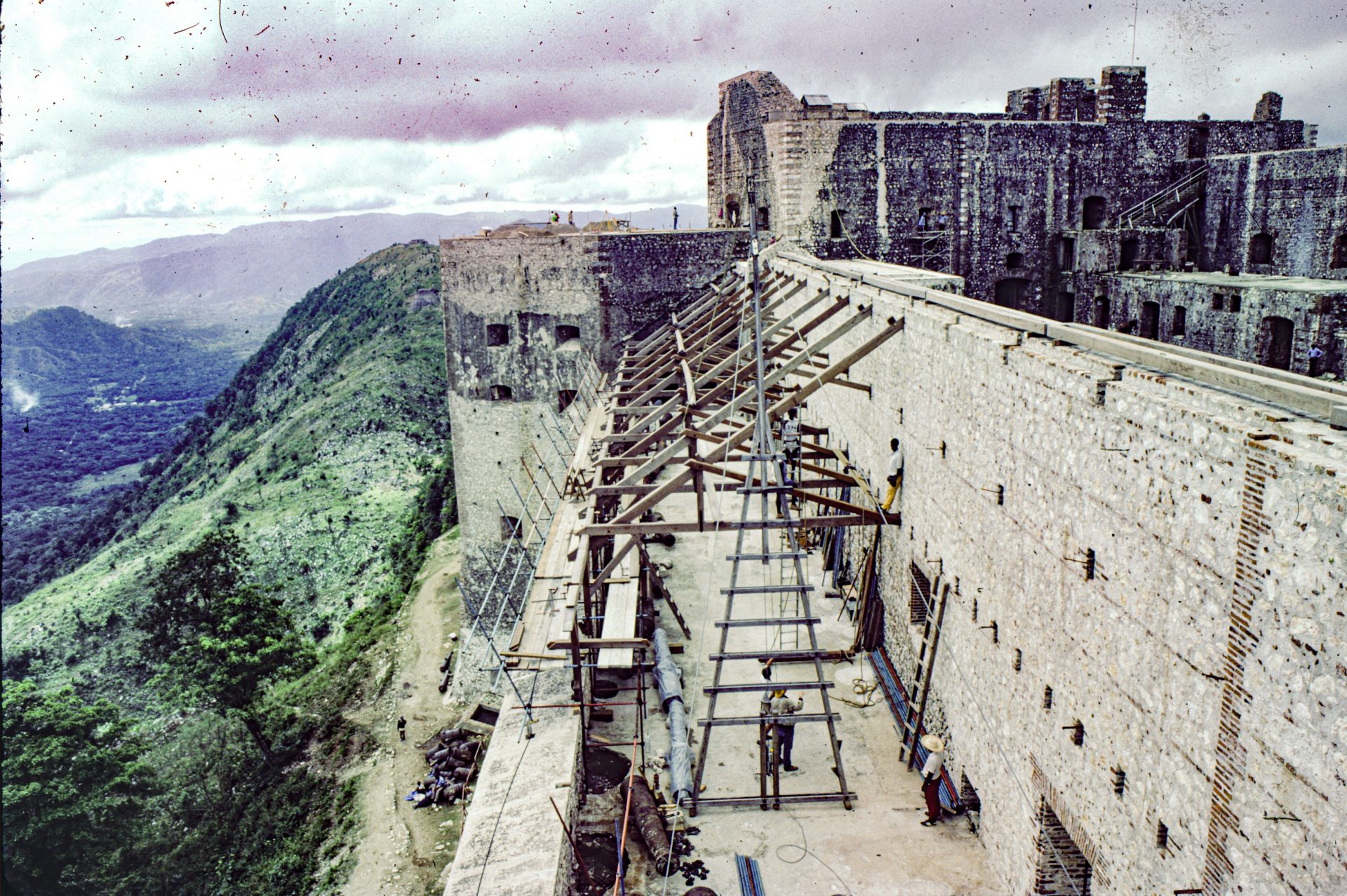 Project Grants | Modern Endangered Archives Program