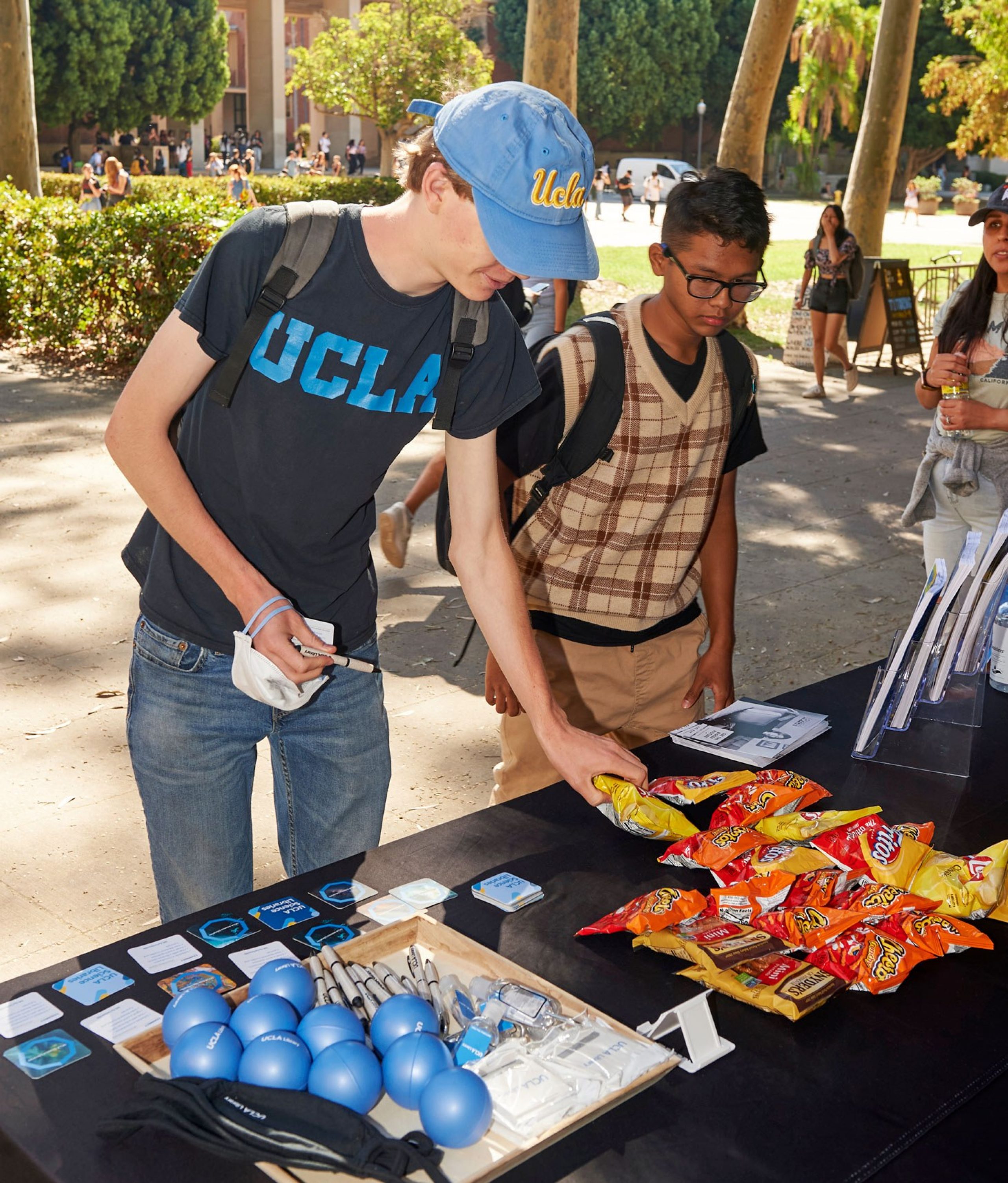 A true Bruin welcome | UCLA Library